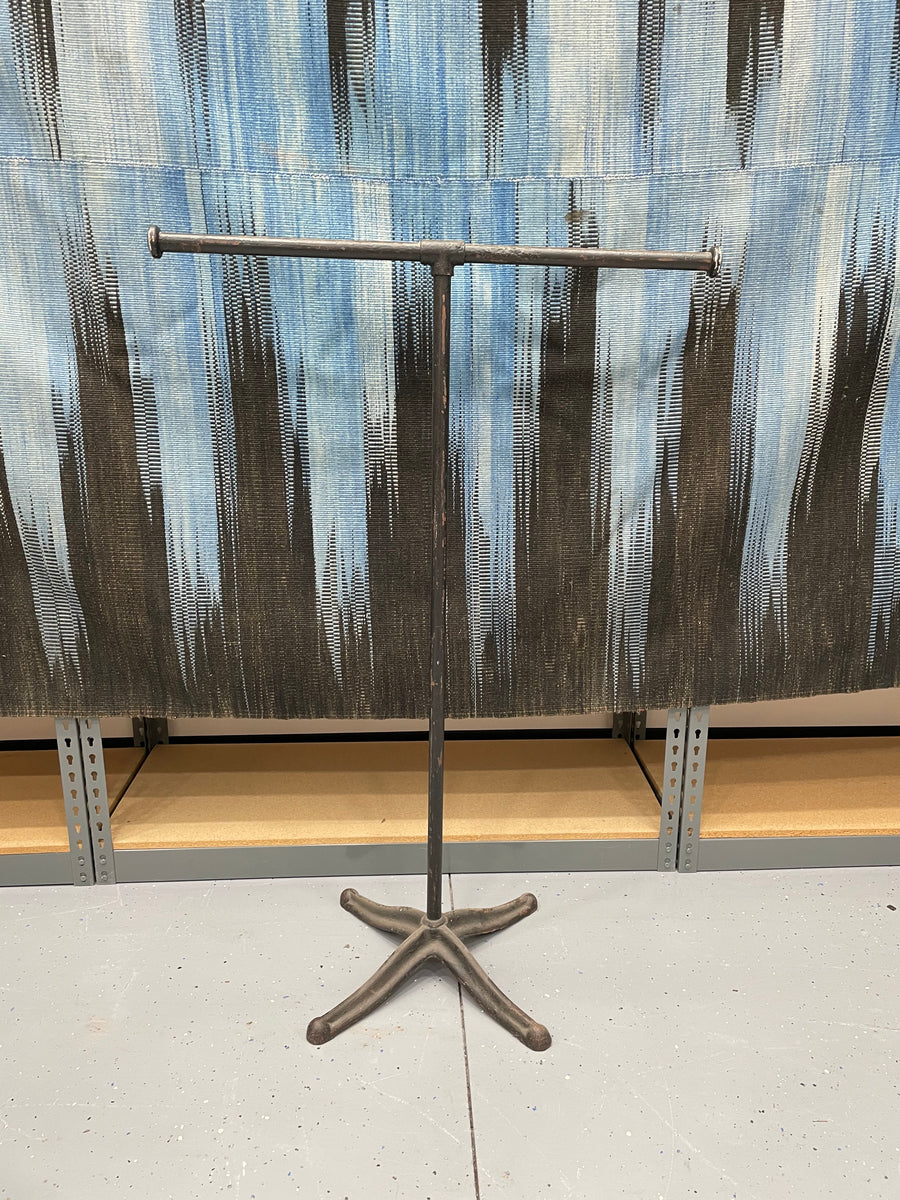 A19 - Black Metal Long Armed T-Bar 2 – STAG Provisions