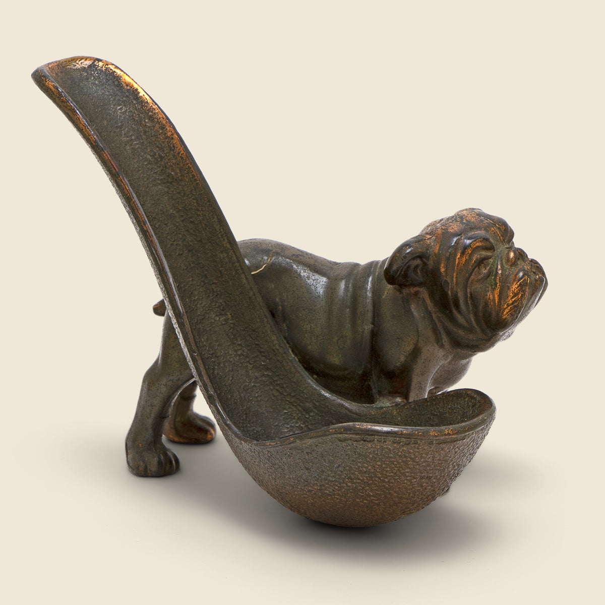 Metal Bulldog Pipe Rest – STAG Provisions